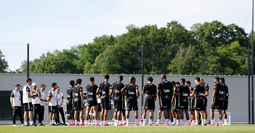 Ancelotti faz mistério sobre time titular, mas confirma Paquetá e Igor ...